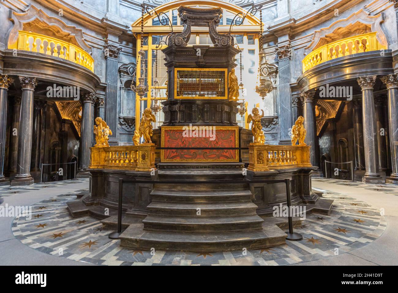 Chapel of the holy shroud hi-res stock photography and images - Alamy