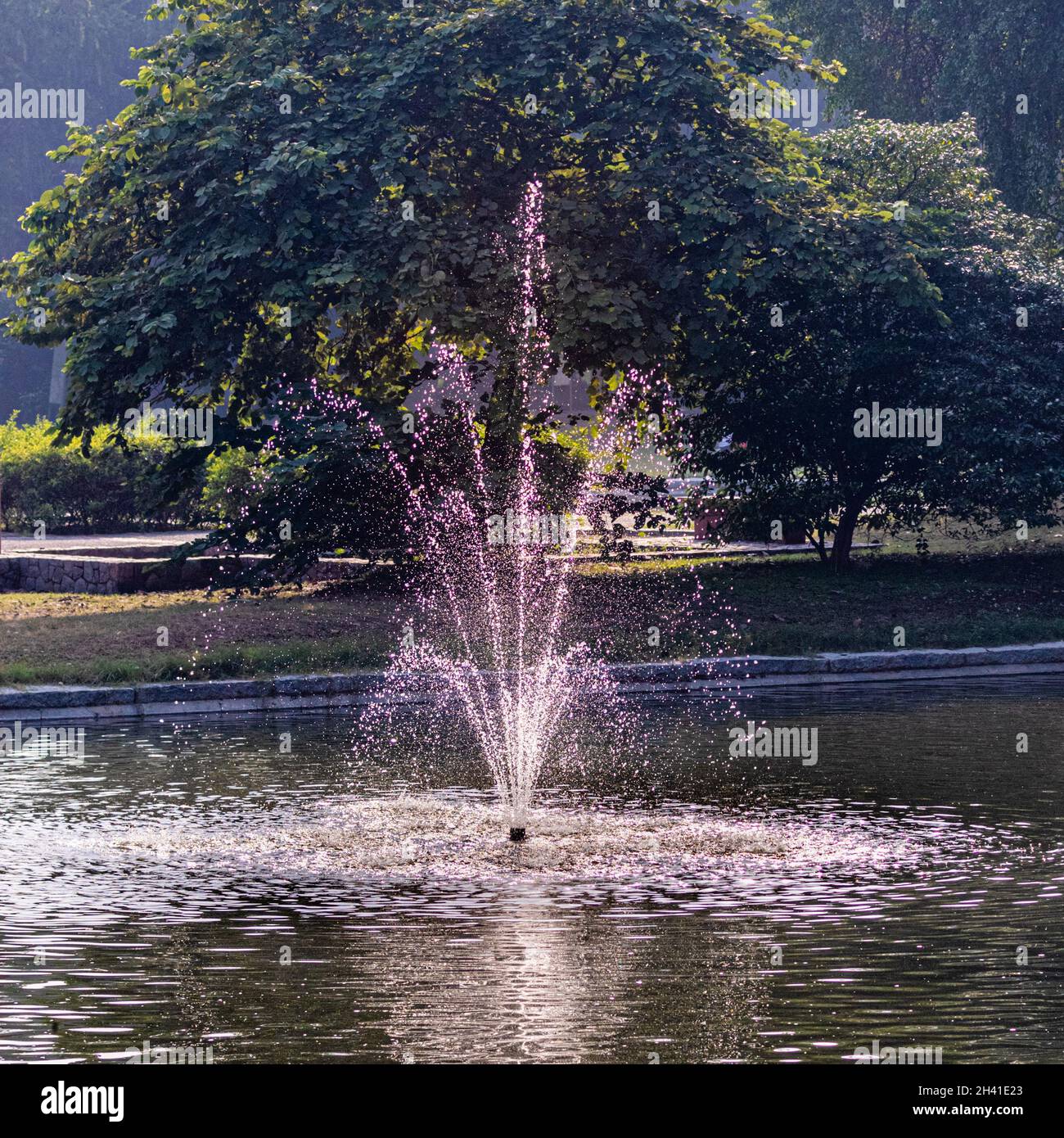 Fountain port sunlight hi-res stock photography and images - Alamy