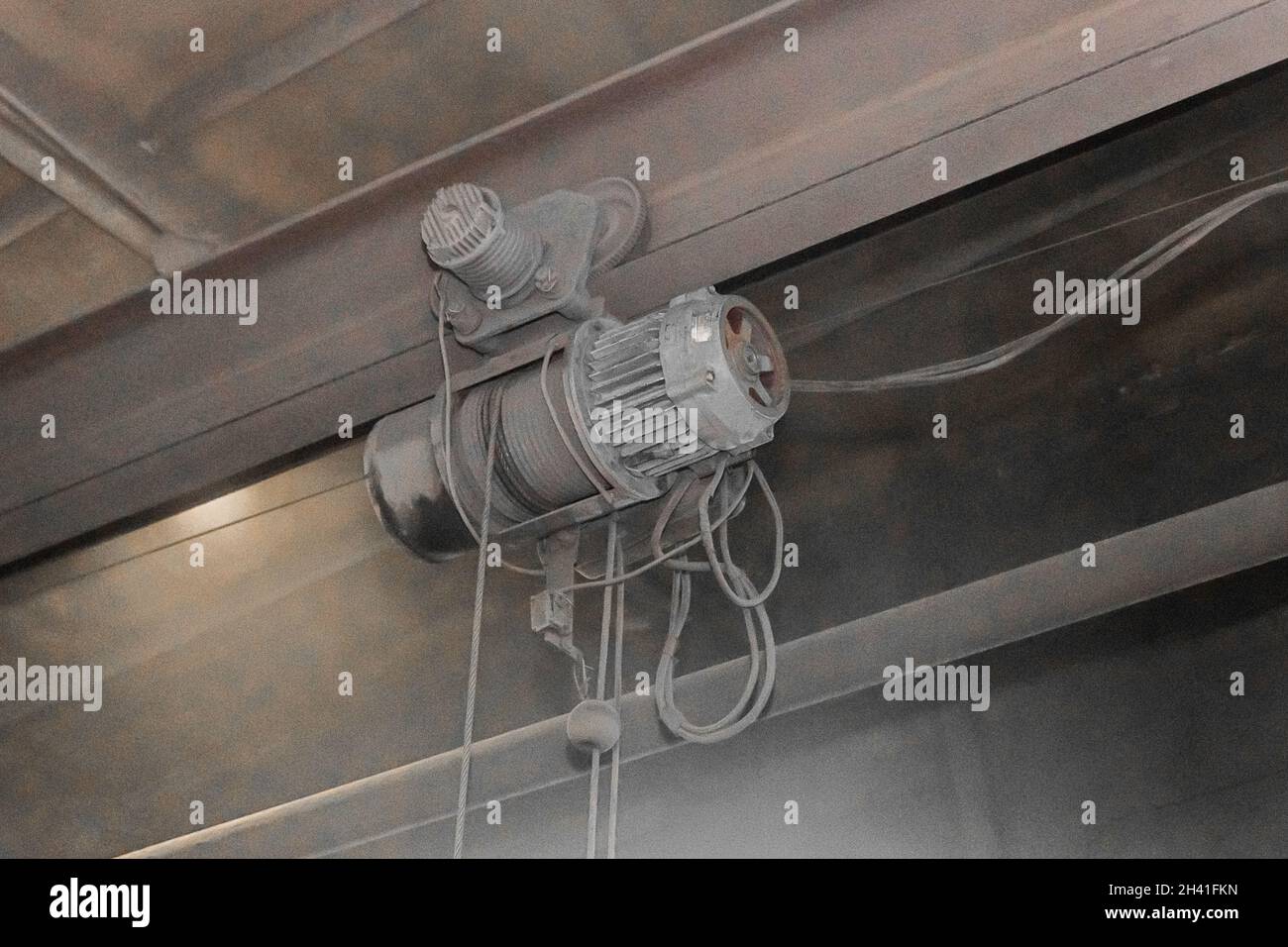 Electric winch hoist lifting mechanism industrial telfer and equipment with rope Stock Photo - Alamy