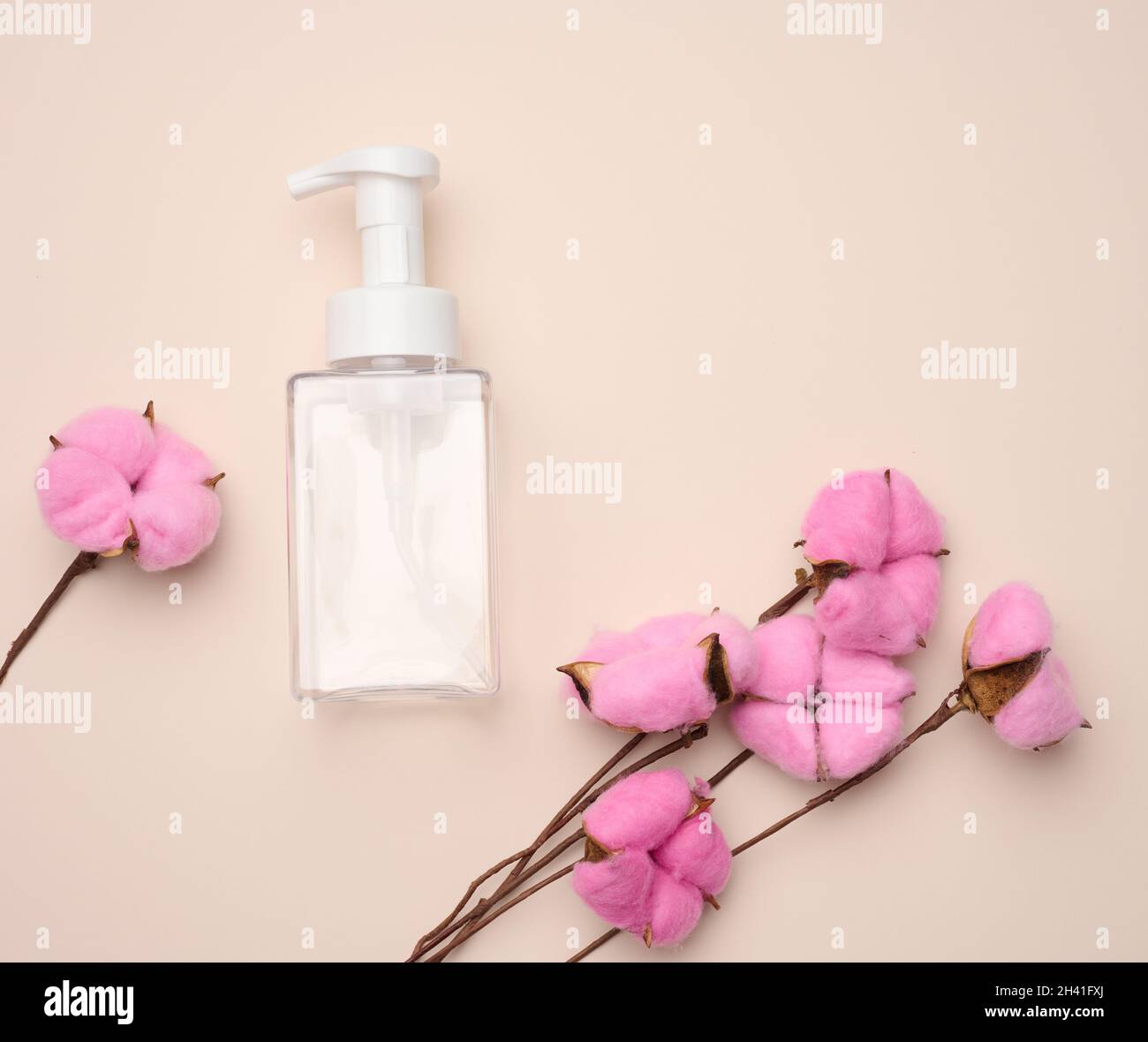 Plastic soap dispenser hi-res stock photography and images - Alamy