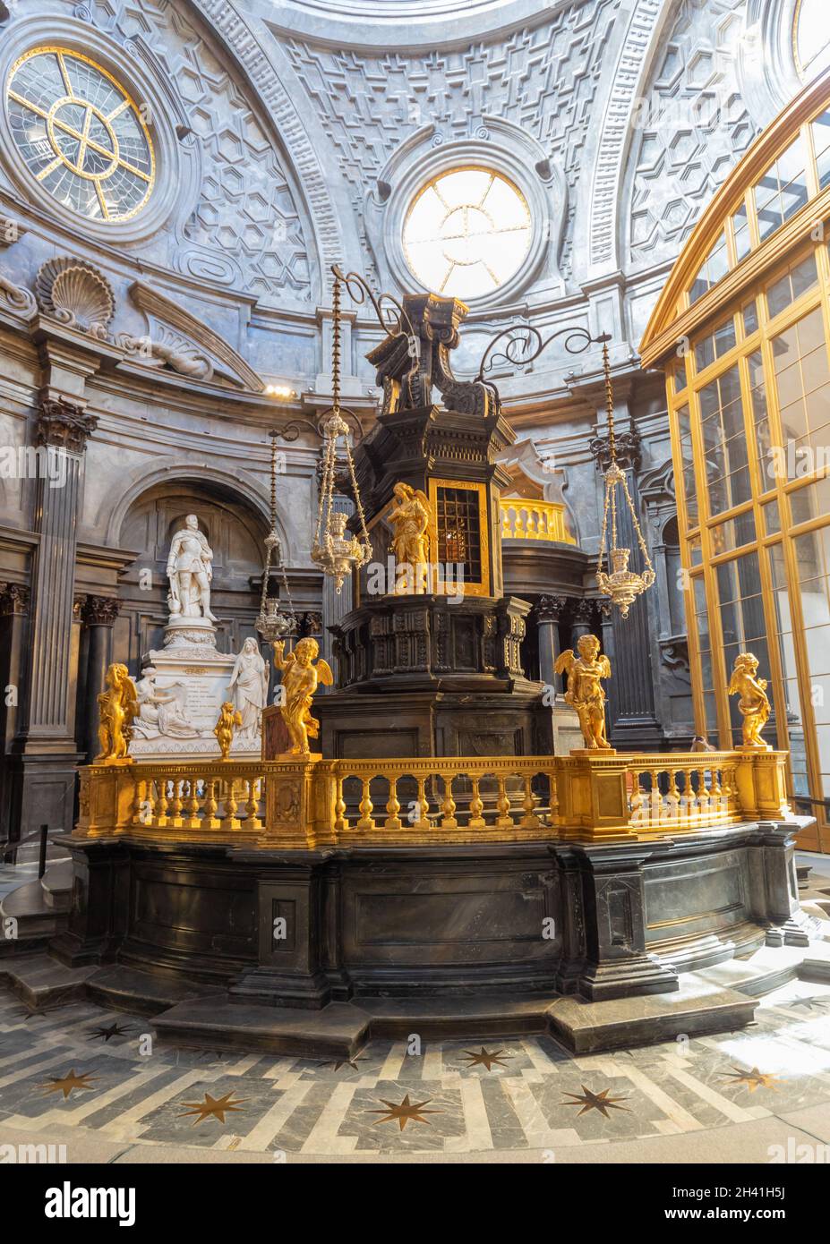 Chapel of the holy shroud hi-res stock photography and images - Alamy