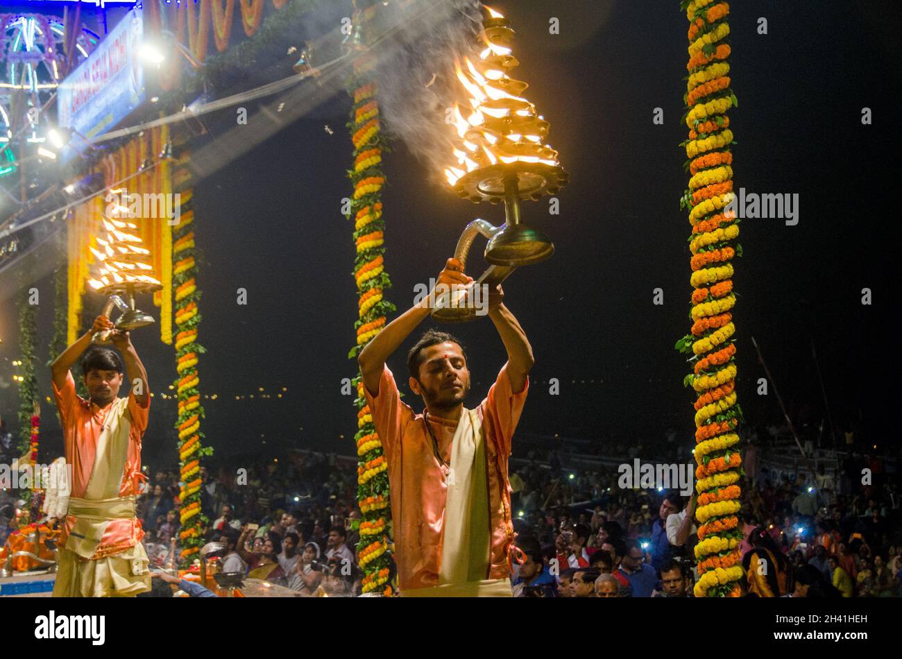 Varanasi aarti evening dashashwamedh hi-res stock photography and ...
