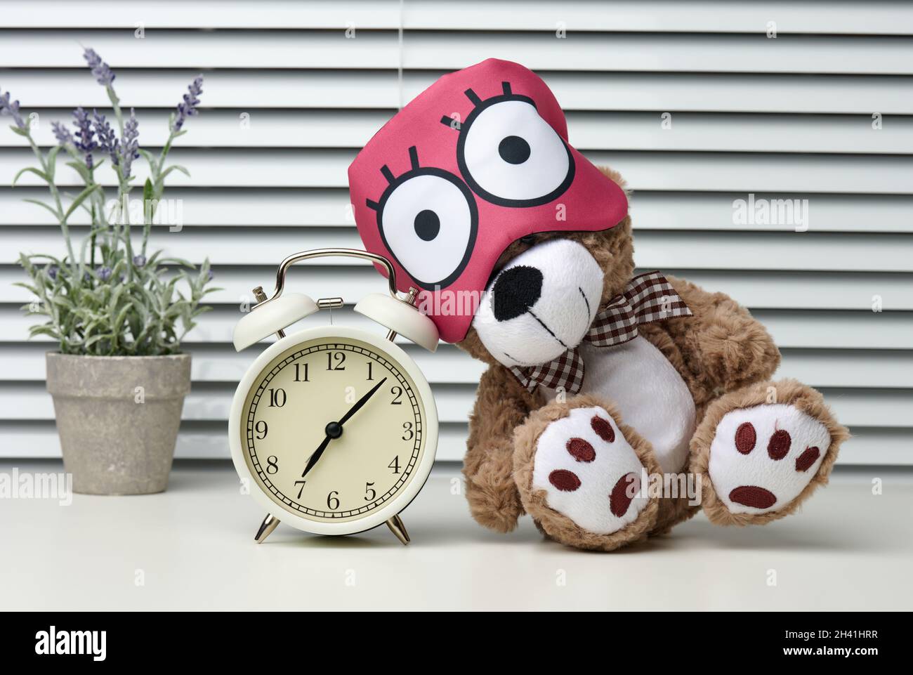 Child sleeping teddy bear hi-res stock photography and images - Alamy