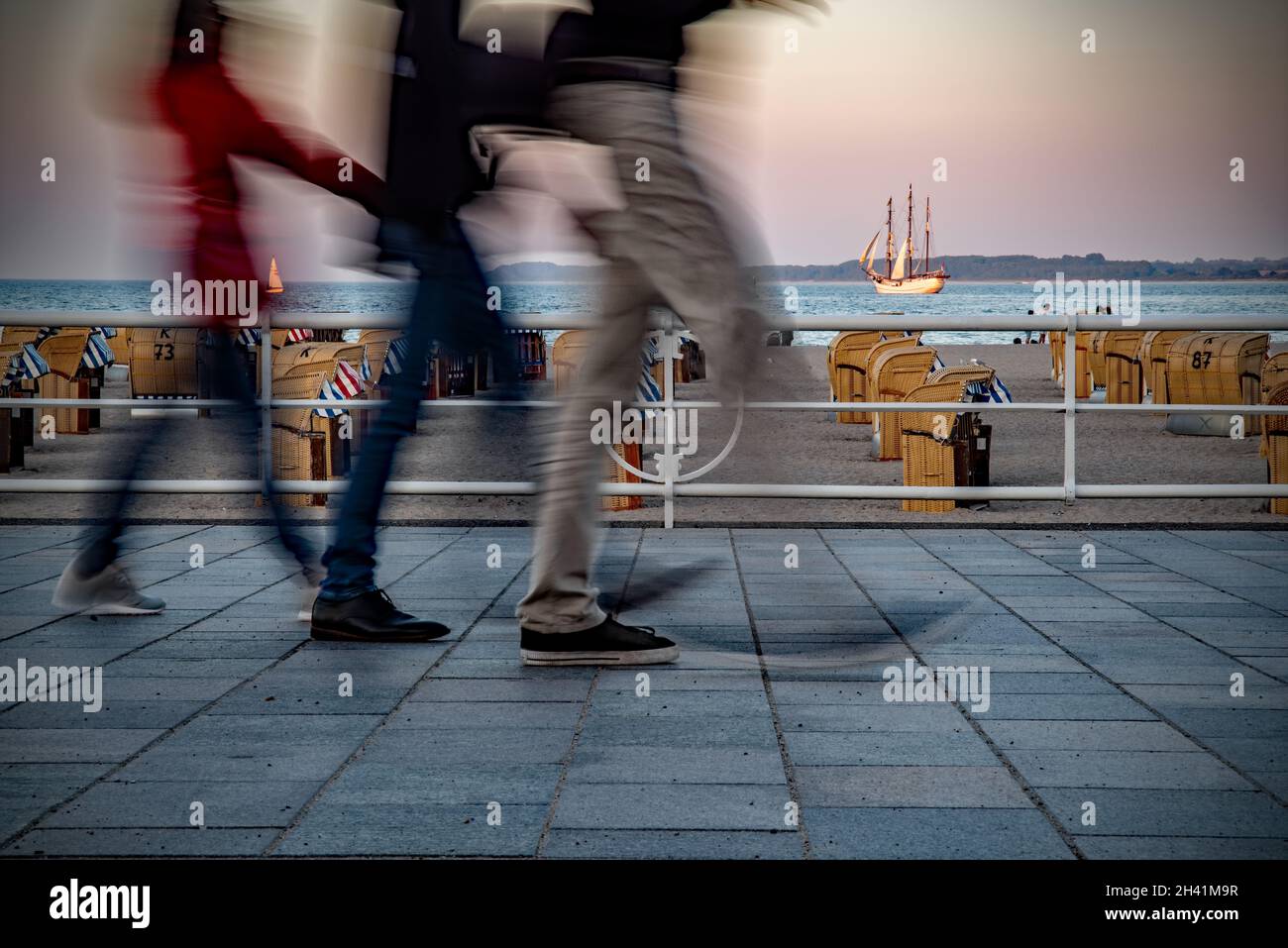 People in motion Stock Photo - Alamy