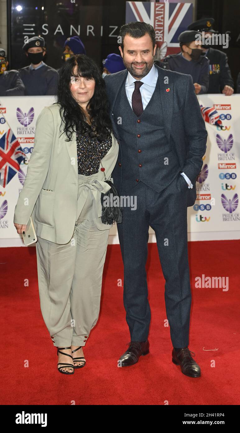Photo Must Be Credited ©Alpha Press 079965 30/10/2021 Daniel Mays and ...