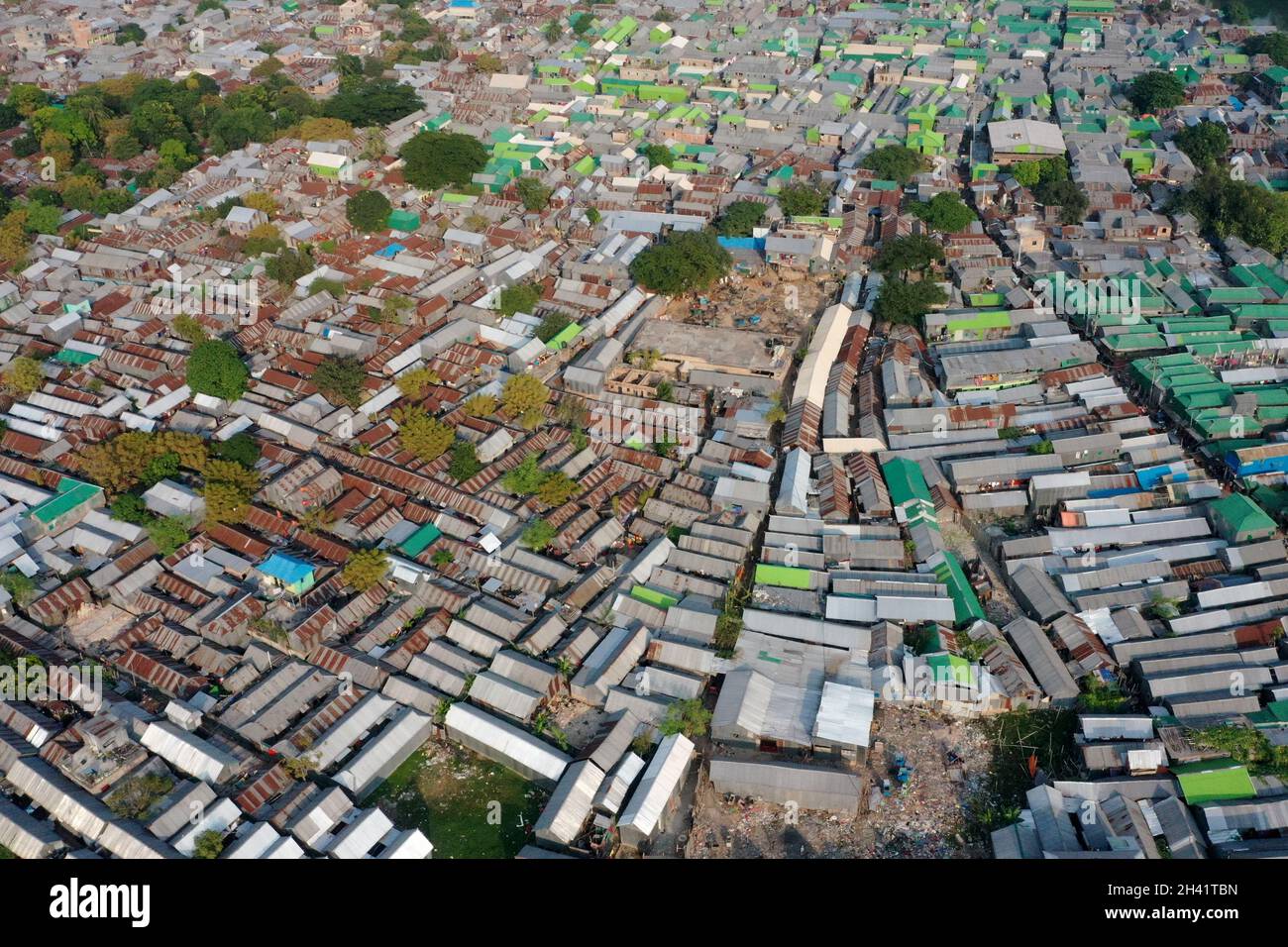 Dhaka, Bangladesh - October 31, 2021: Korail, the largest slum in Dhaka ...
