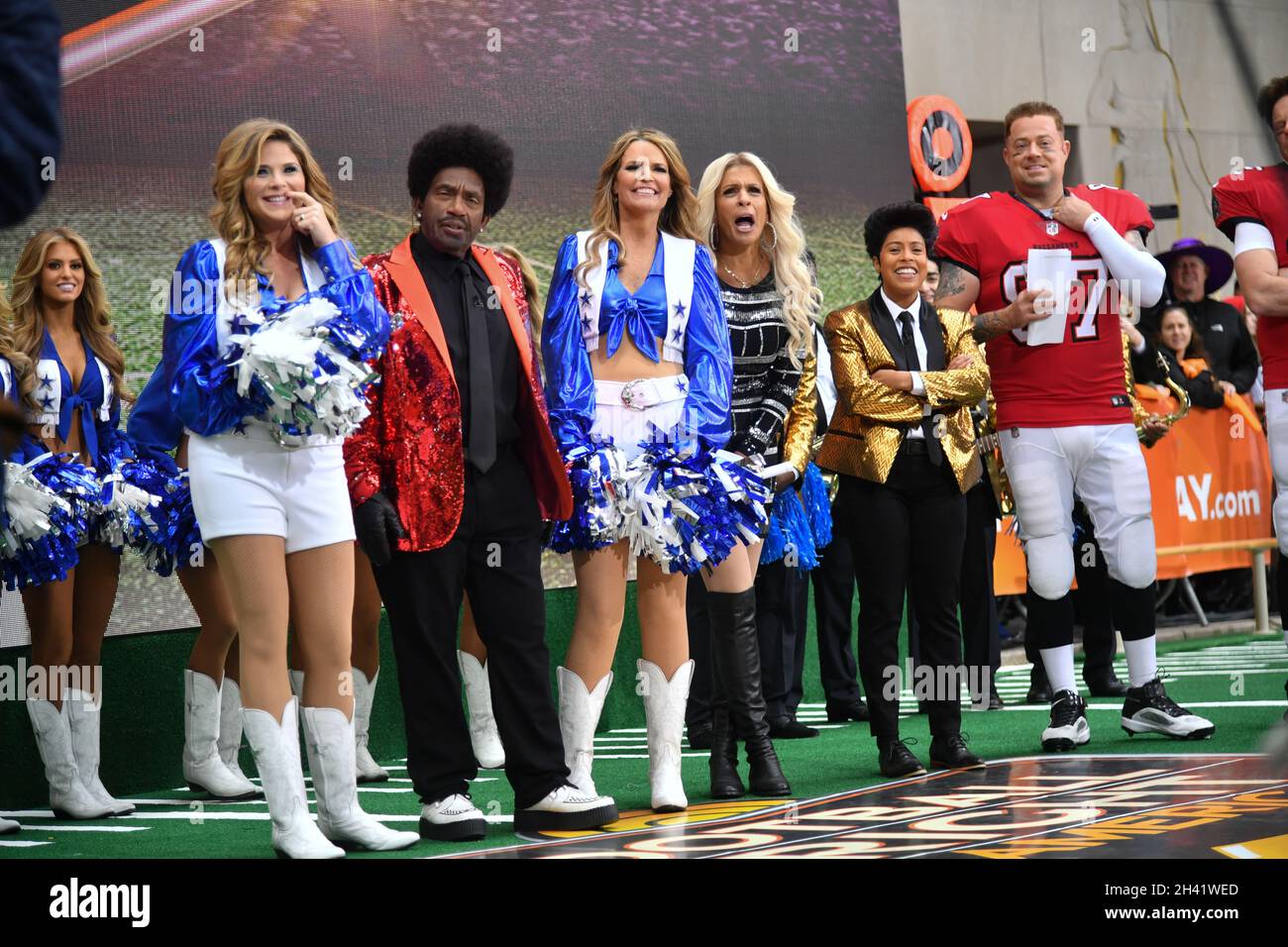 Jenna Bush, Al Roker, Savannah Guthrie, Hoda Kotb, Sheinelle Jones ...