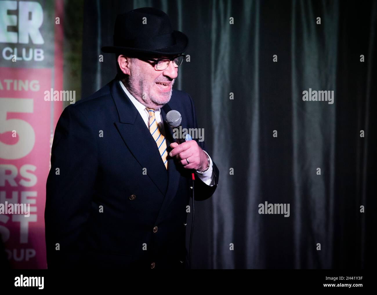 Oldest jewish comedian hi-res stock photography and images - Alamy