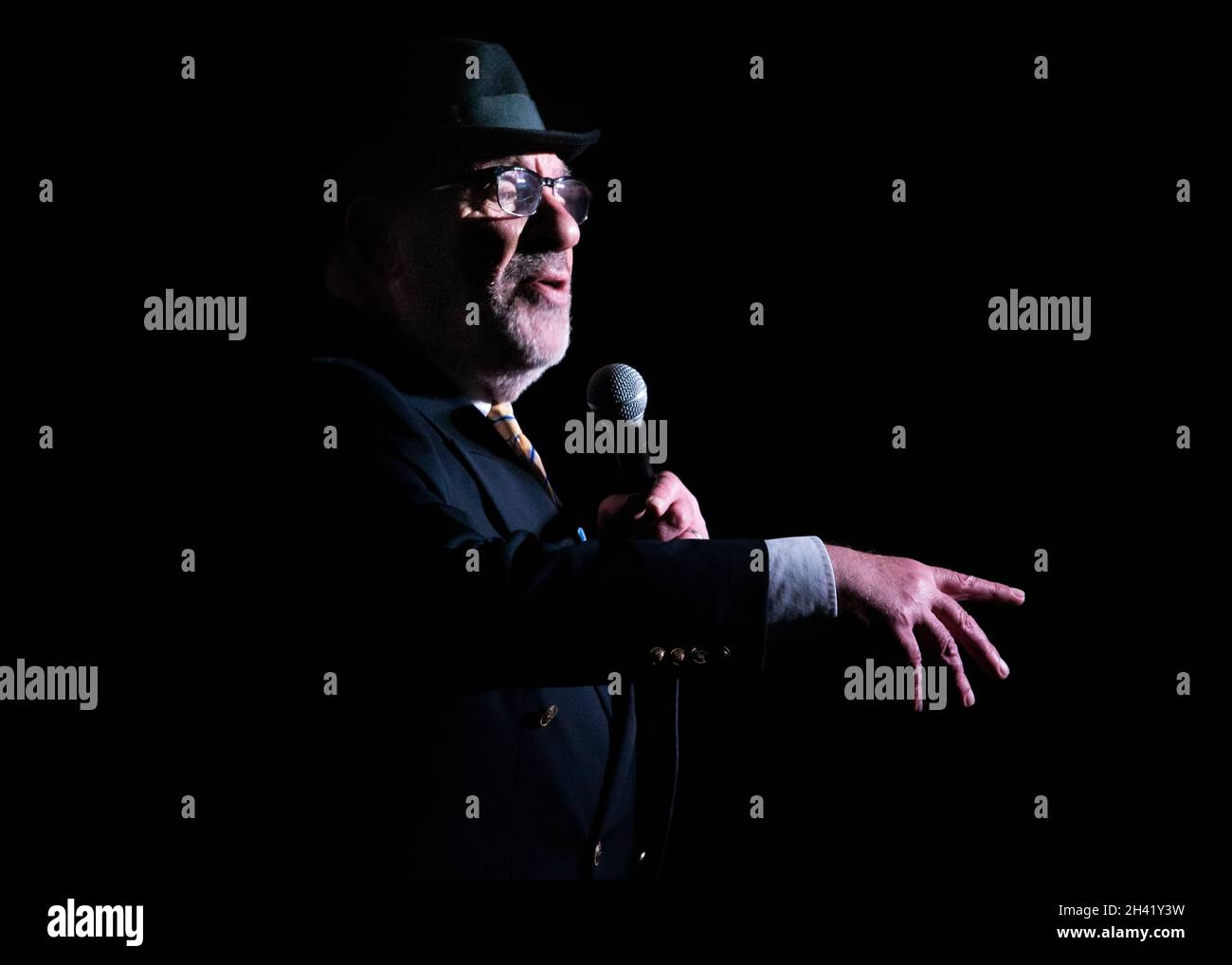 Oldest jewish comedian hi-res stock photography and images - Alamy
