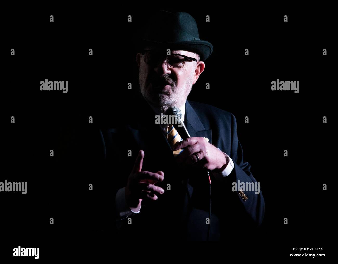 Oldest jewish comedian hi-res stock photography and images - Alamy