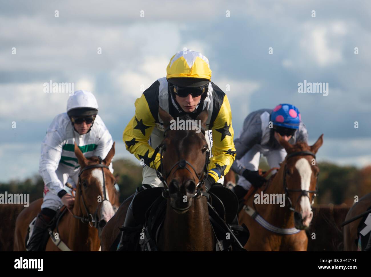 Ascot, Berkshire, UK. 30th October, 2021. Jockey Rex Dingle (L) riding ...