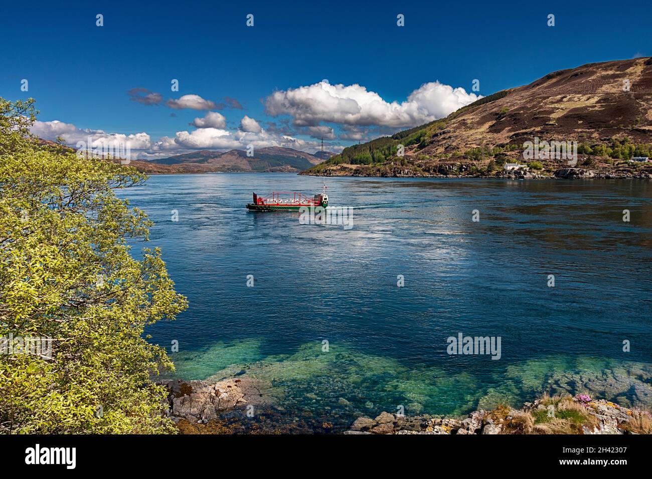 GLENELG SKYE FERRY Glenachulish SUTHERLAND SCOTLAND THE FERRY CROSSING ...