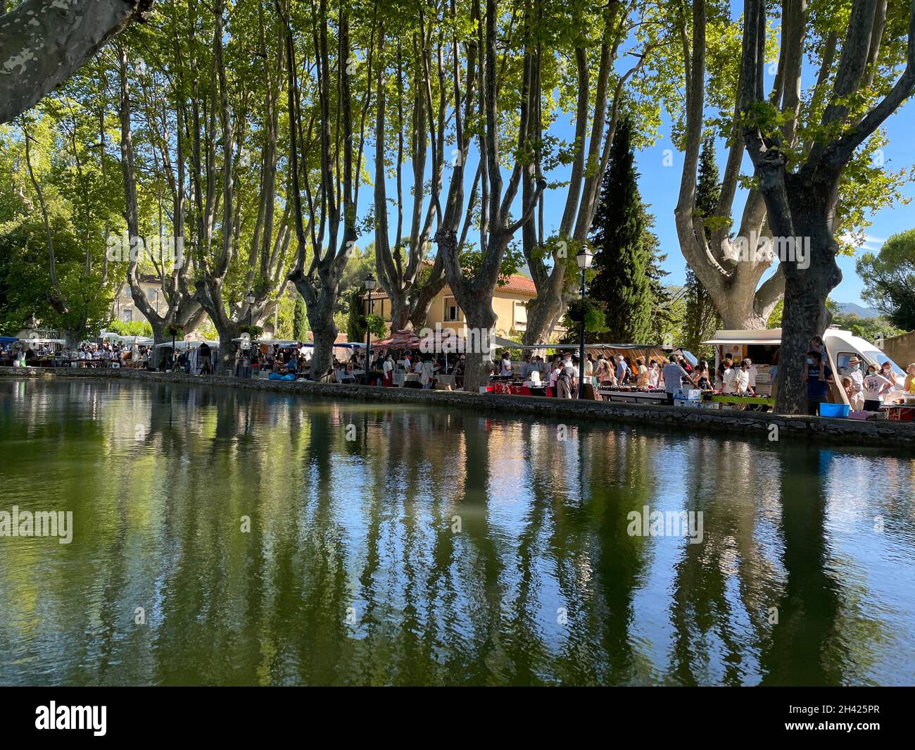 Cucuron provence hi-res stock photography and images - Alamy