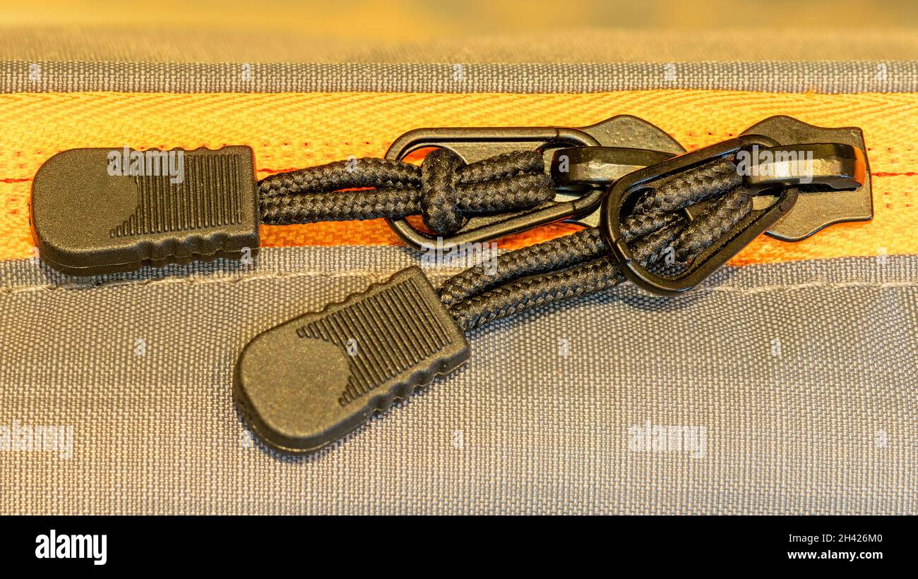 Pullers hi-res stock photography and images - Alamy