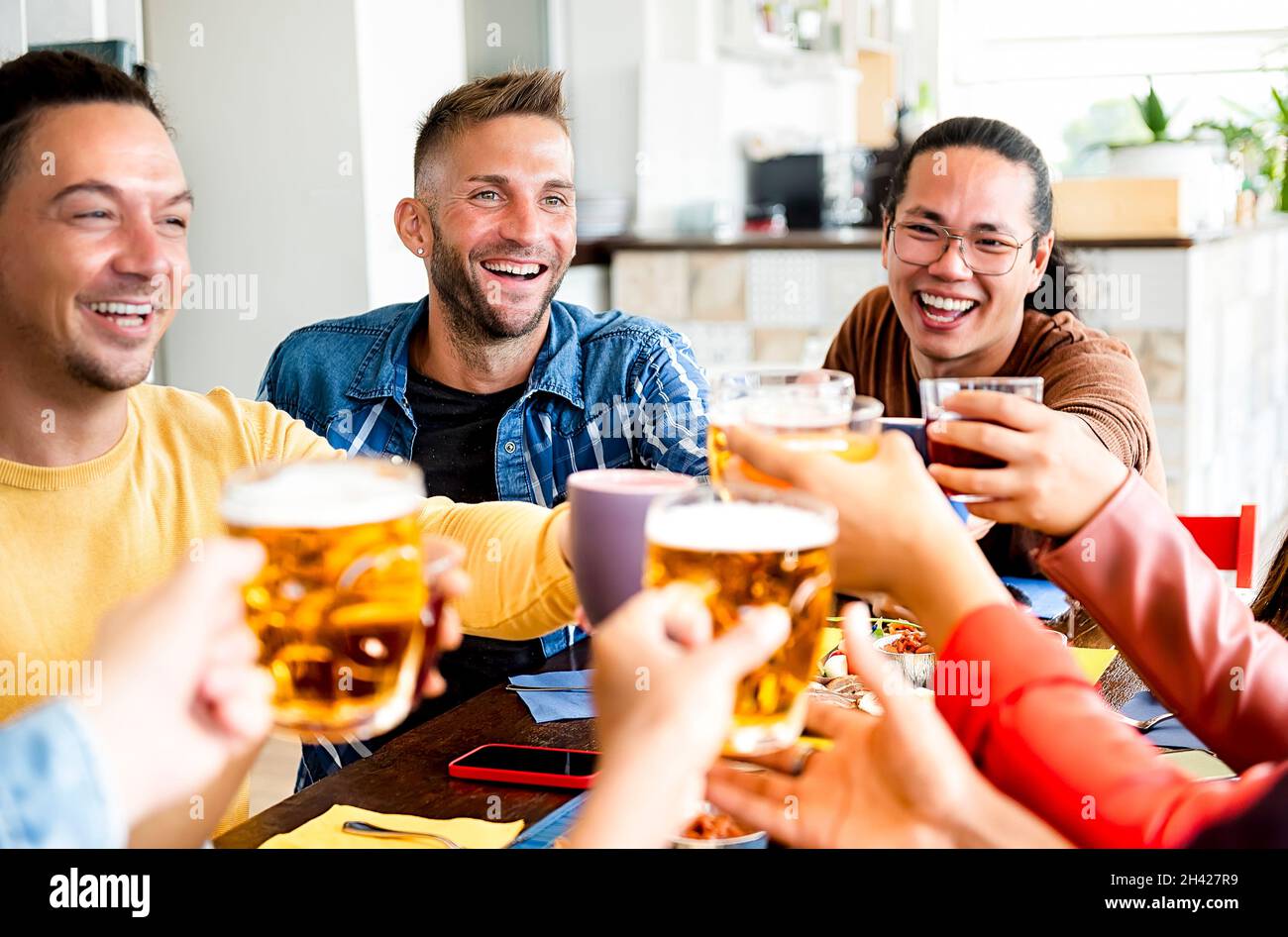 College students eating breakfast hi-res stock photography and images ...