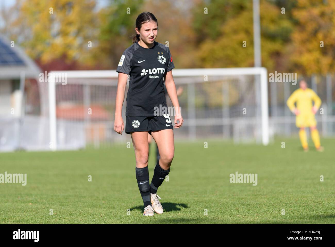Aschheim, Germany, Oct 31st 2021 Loreen Bender (9 Eintracht Frankfurt ...