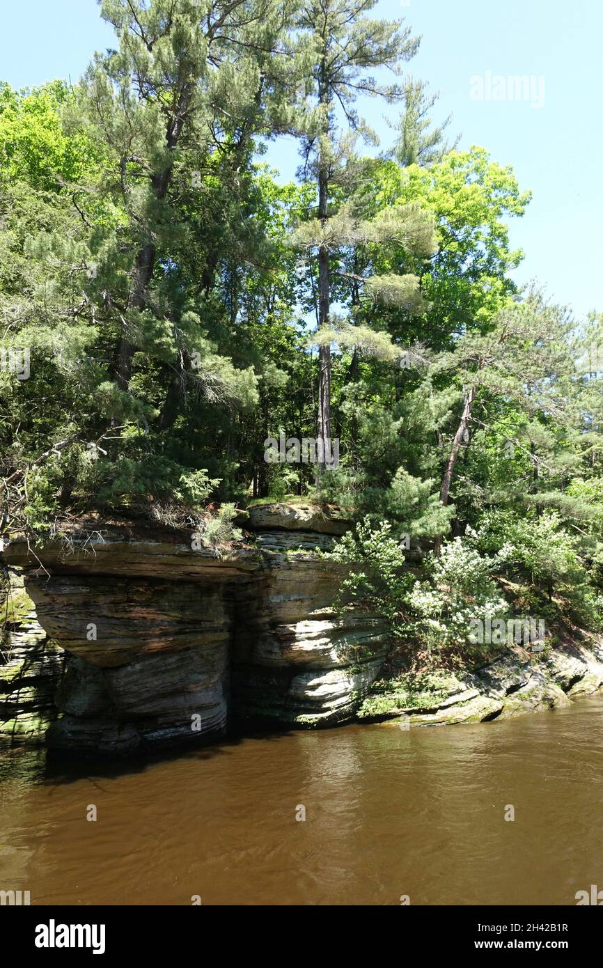 Upper river boat tour, Wisconsin Dells, Wisconsin Stock Photo - Alamy