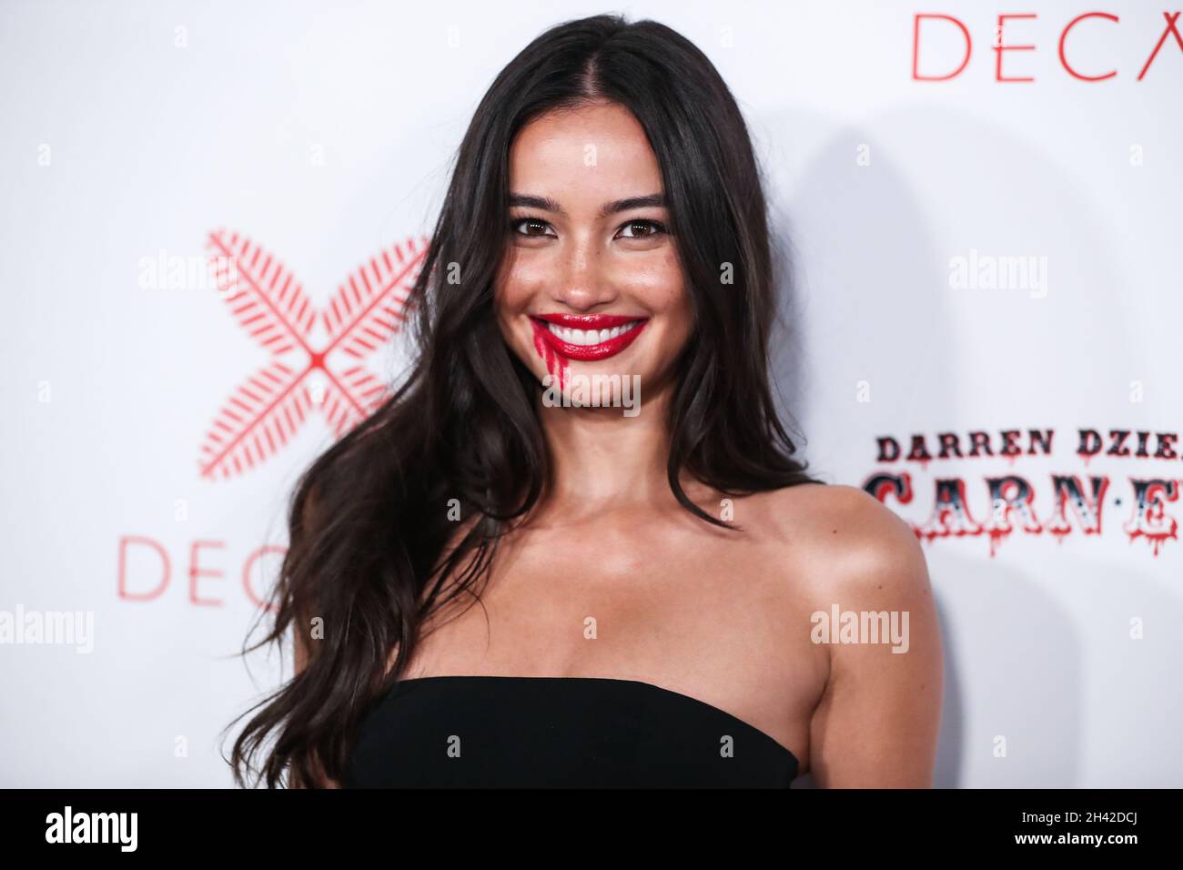 BEL AIR, LOS ANGELES, CALIFORNIA, USA - OCTOBER 30: Model Kelsey ...