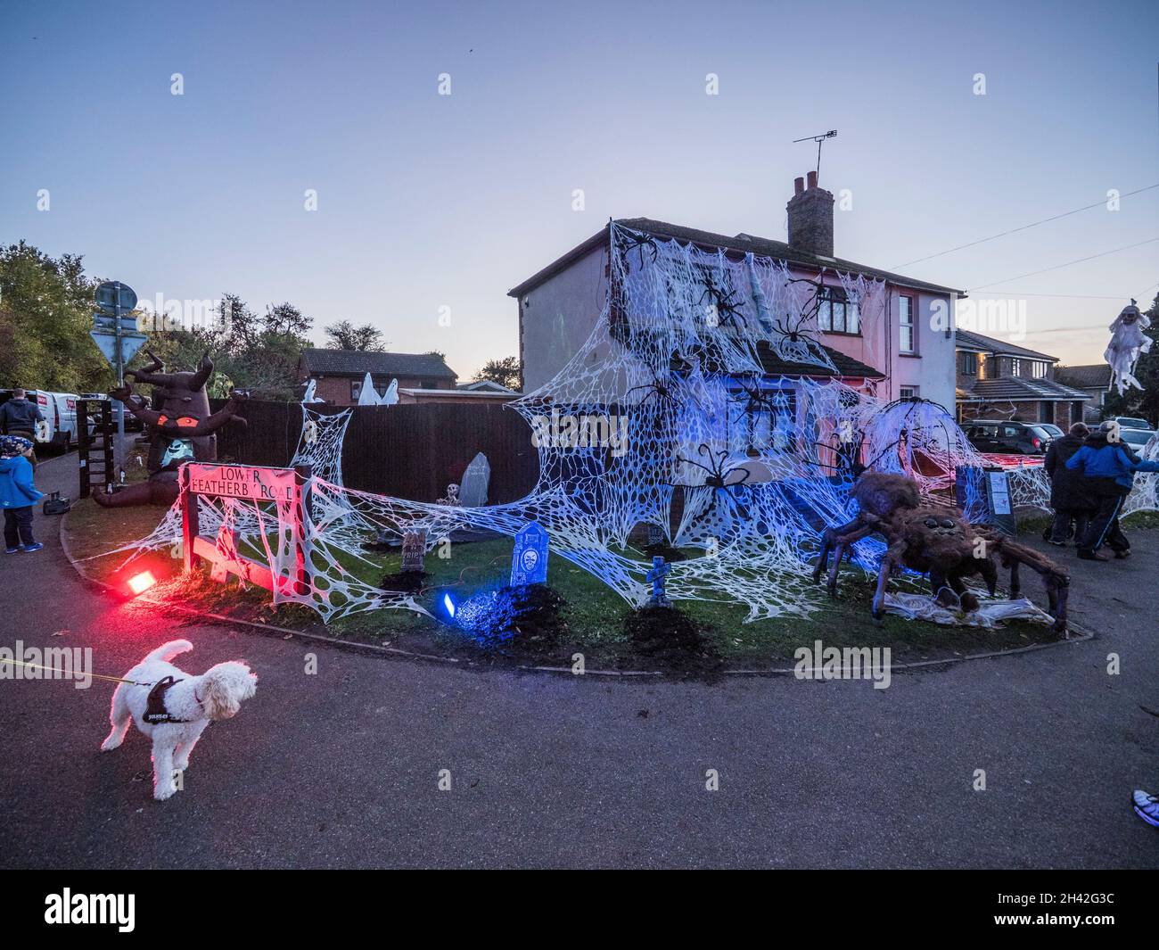 Rainham, Kent, UK. 31st Oct, 2021. A 'spooktacular' Halloween House on ...