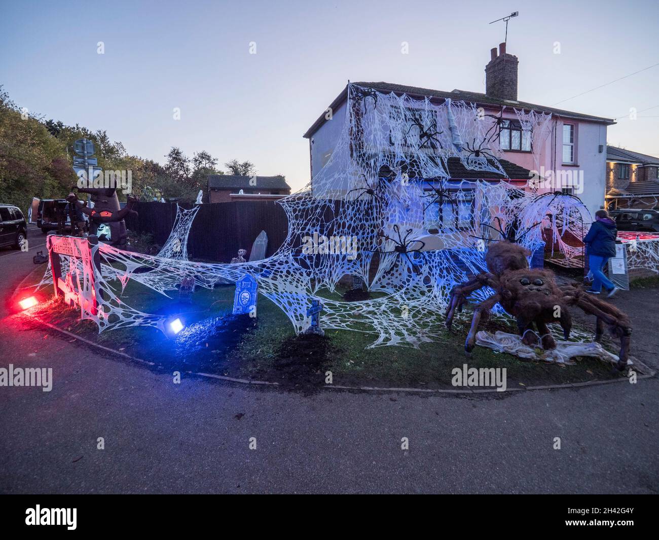 Rainham, Kent, UK. 31st Oct, 2021. A 'spooktacular' Halloween House on ...
