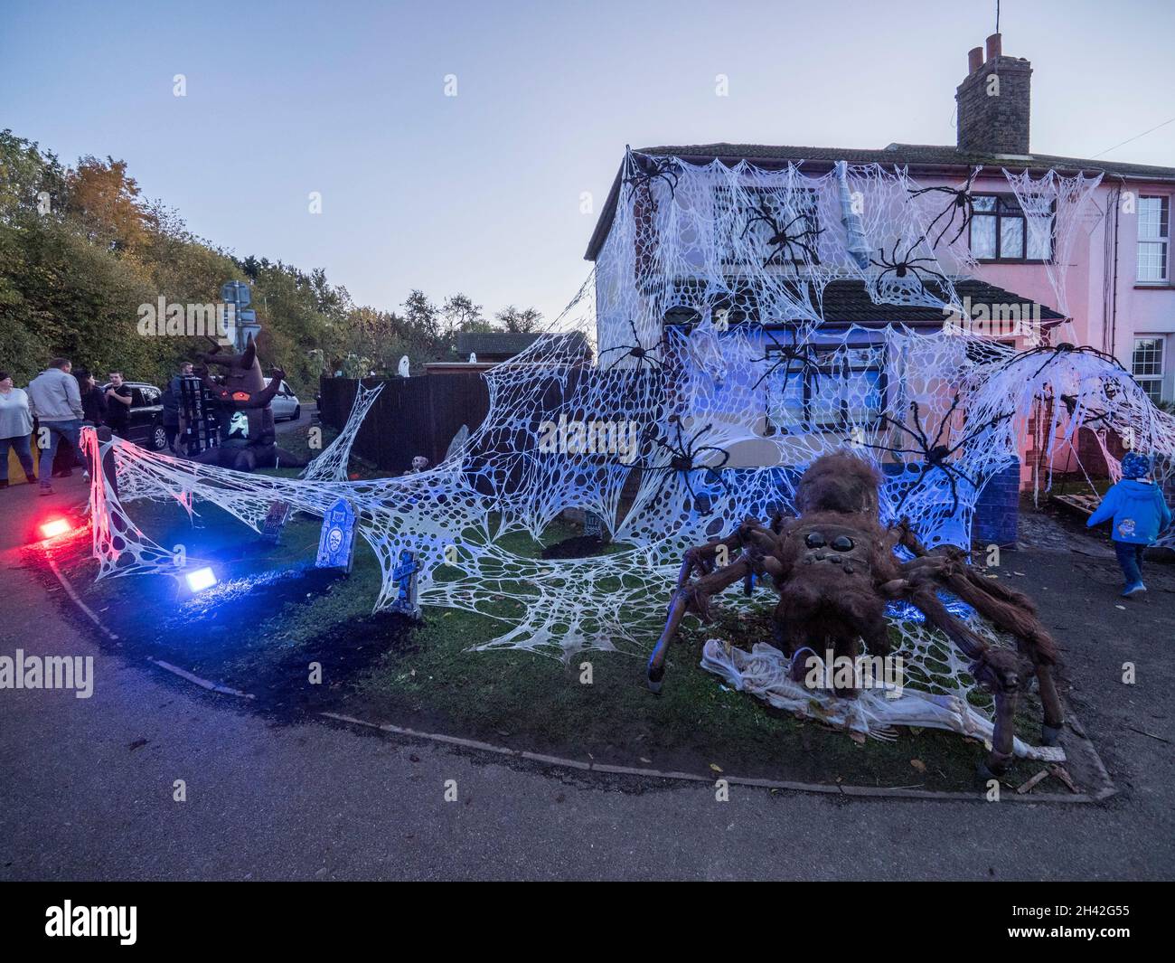 Rainham, Kent, UK. 31st Oct, 2021. A 'spooktacular' Halloween House on ...