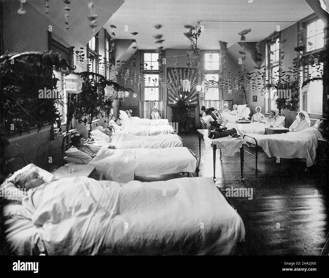 Hospital ward wards Black and White Stock Photos & Images - Alamy