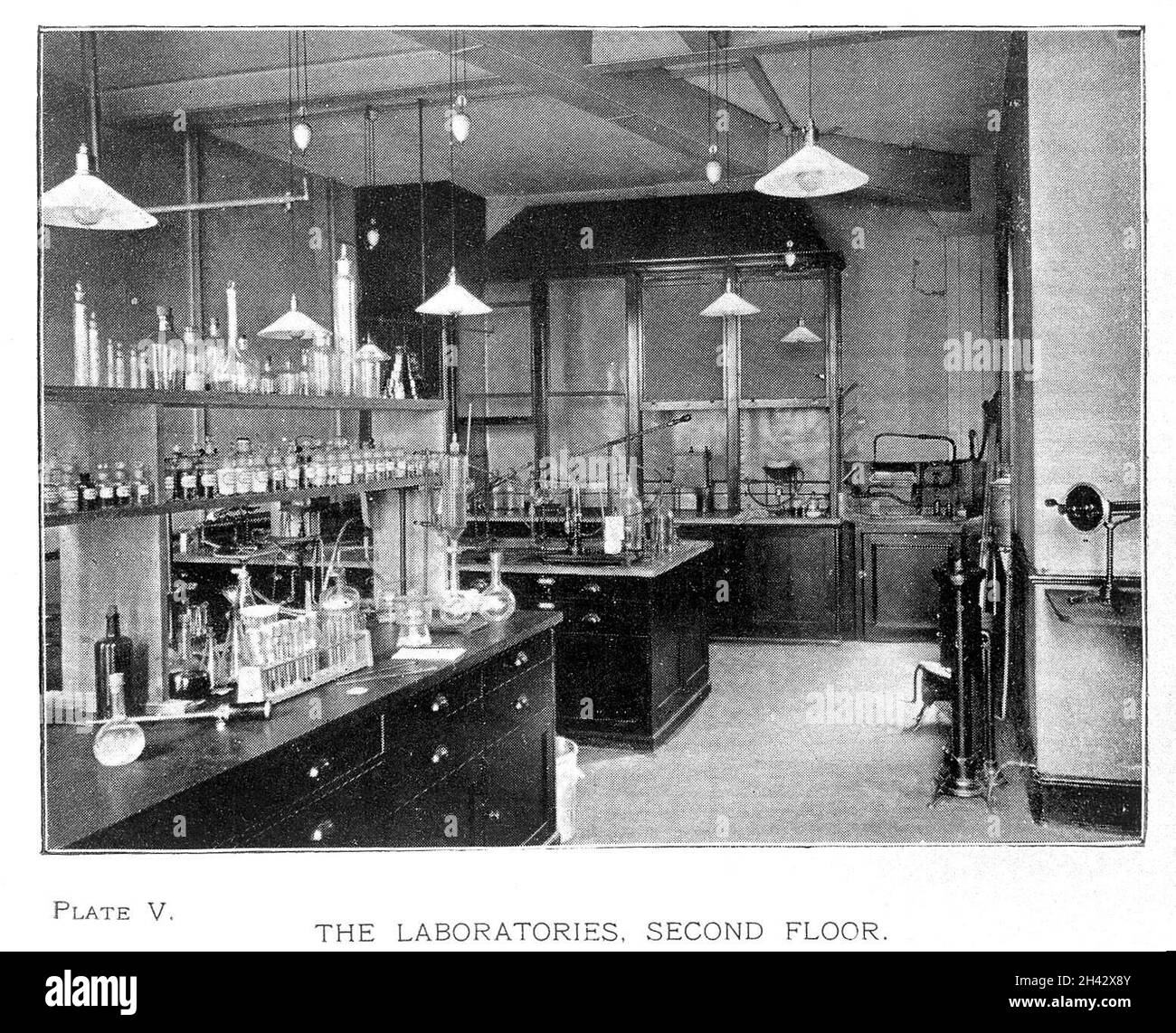 Laboratory 2nd floor, Wellcome Chemical Research Laboratories. 19th C ...