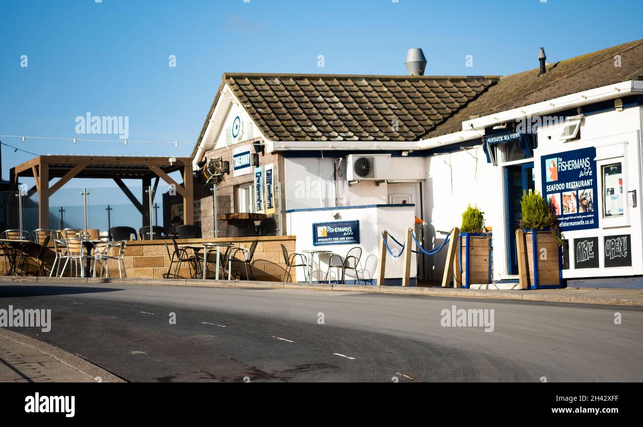 The fishermans wife seafood restaurant hi-res stock photography and ...