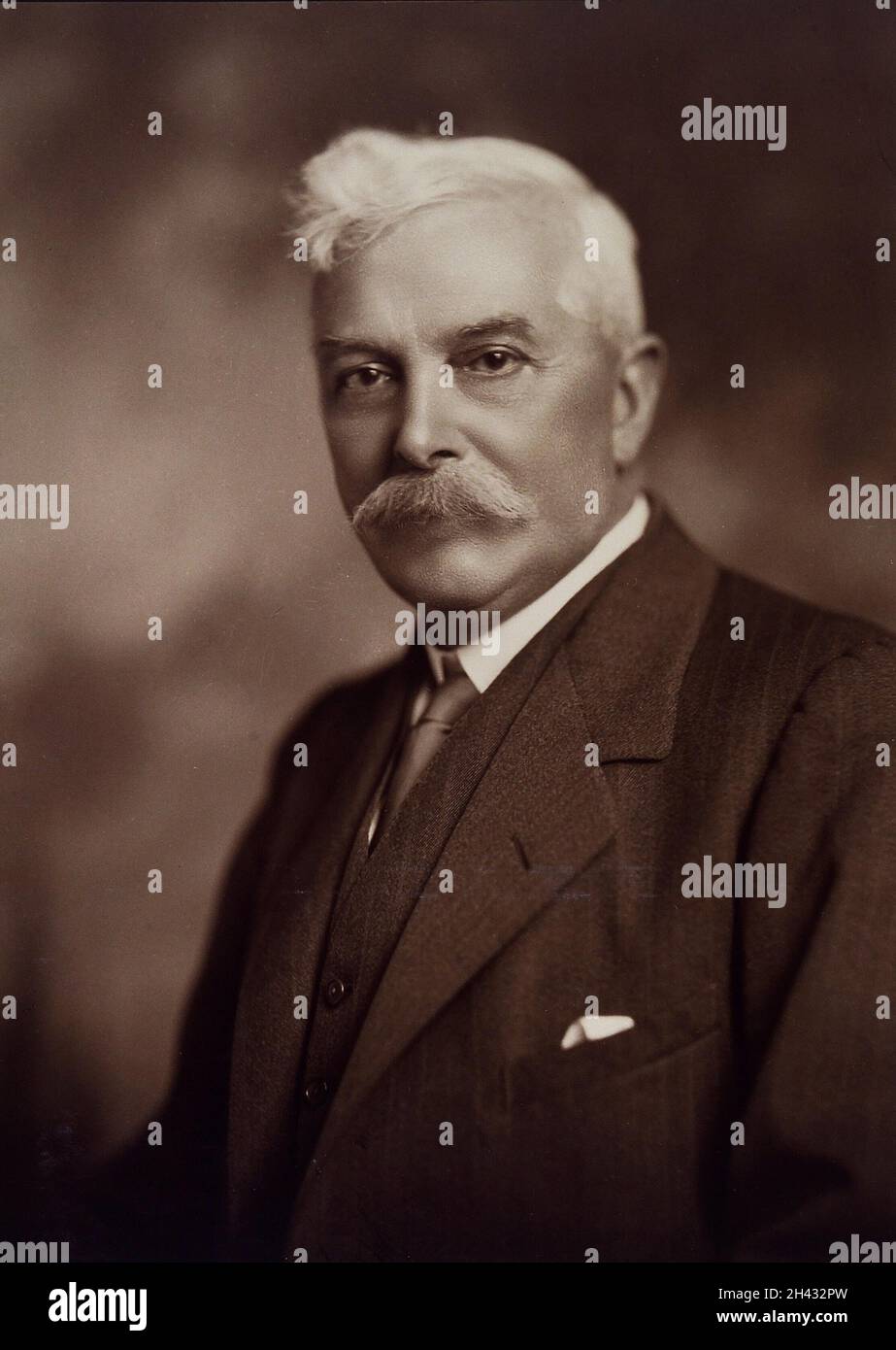 Sir Alexander Hendry. Photograph by the Morgan Studios Stock Photo - Alamy