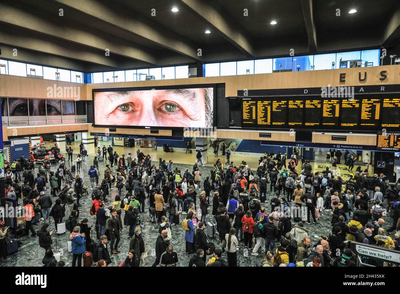 Crowded earlier train hi-res stock photography and images - Alamy