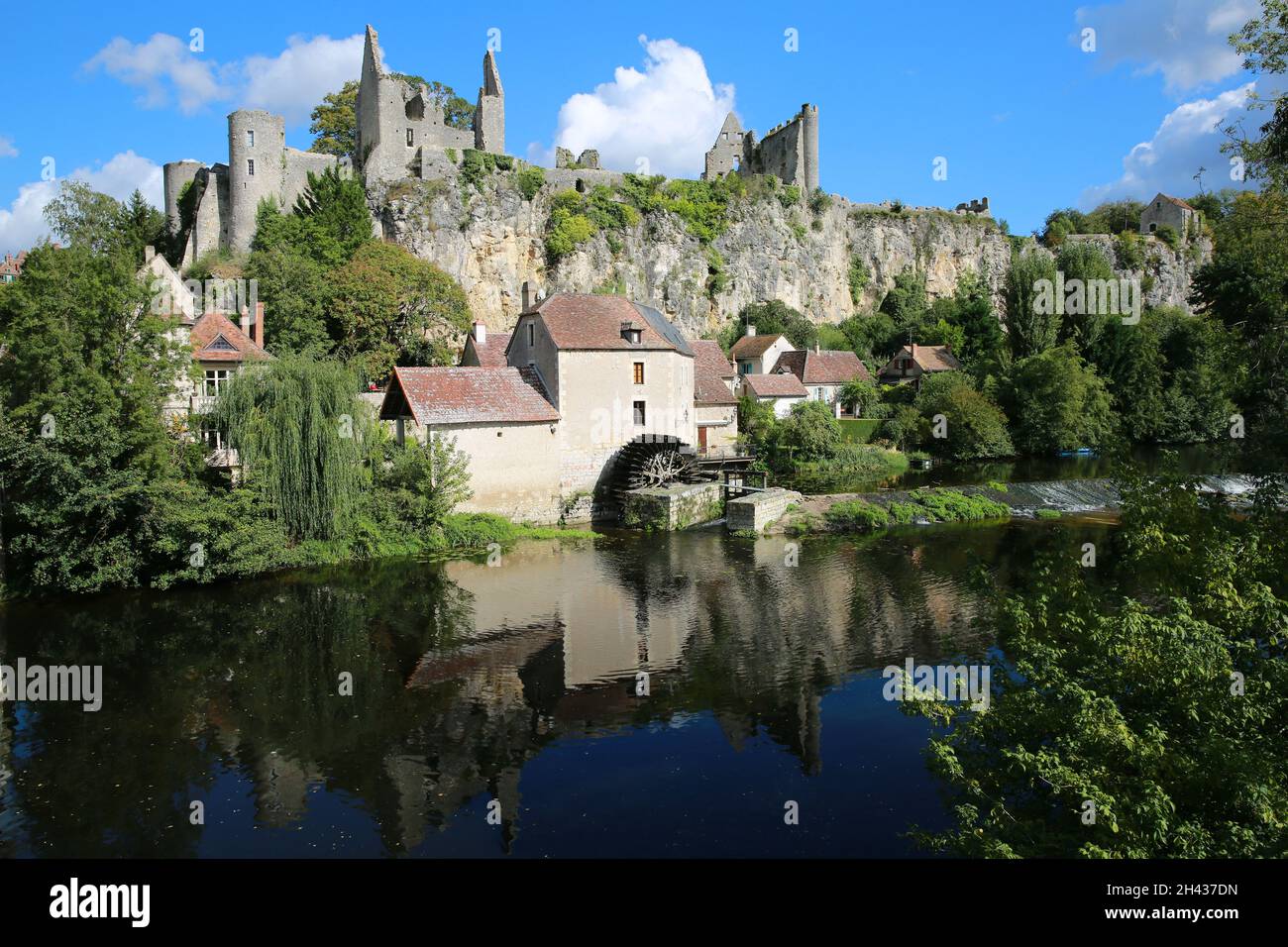 Castle in france angles hi-res stock photography and images - Alamy