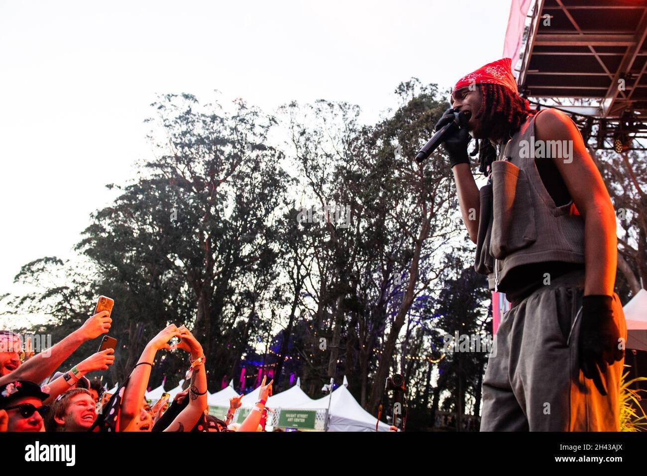 Bakar singer hi-res stock photography and images - Alamy