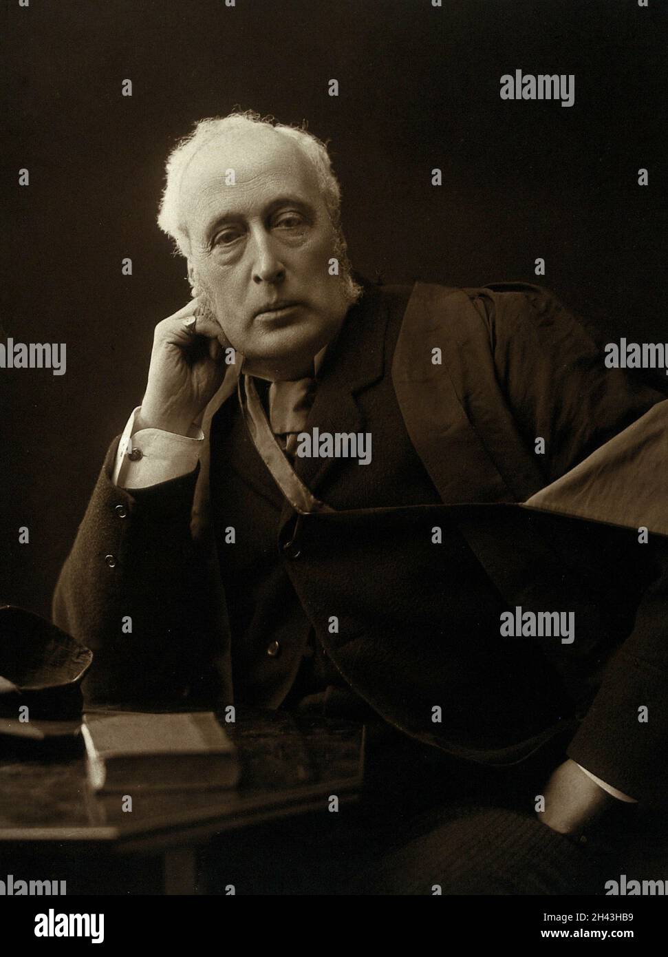 George husband baird hi-res stock photography and images - Alamy