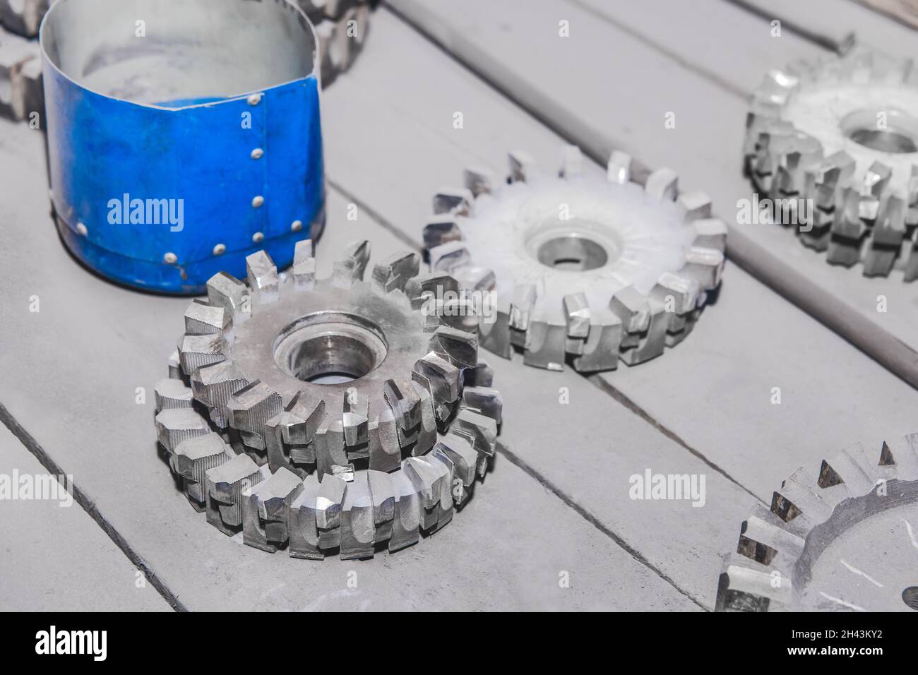 Disc cutters for metal processing, iron equipment for rough milling ...