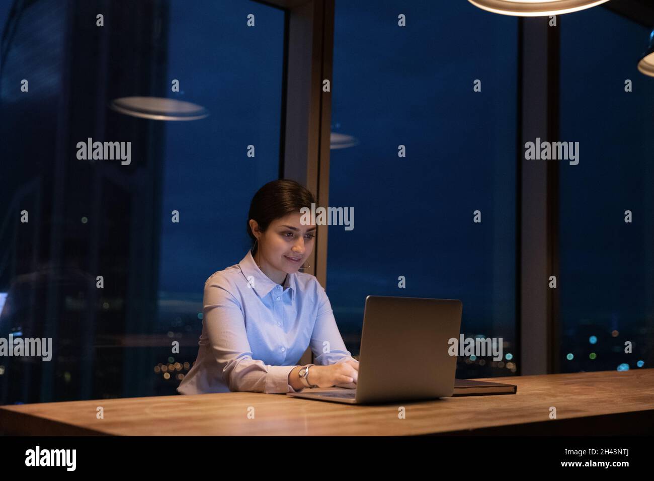 Manage computer hi-res stock photography and images - Alamy