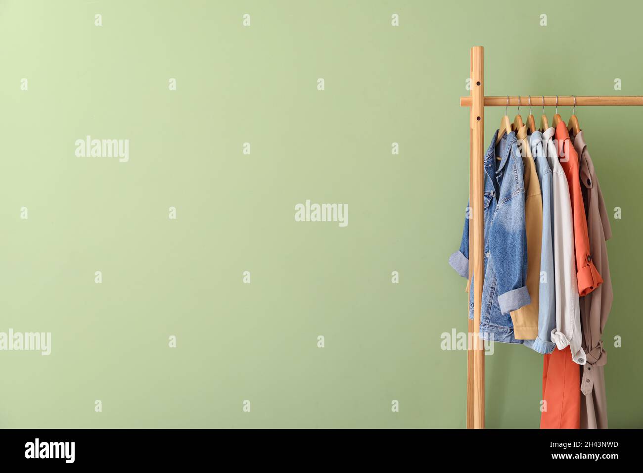 Stylish jackets hi-res stock photography and images - Alamy