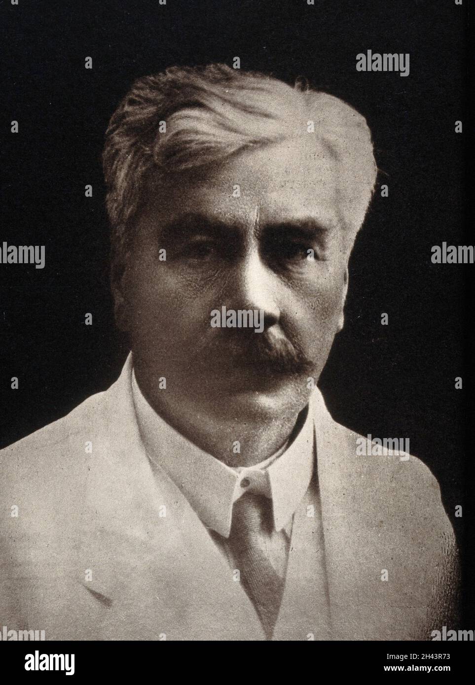 Ruffer hi-res stock photography and images - Alamy