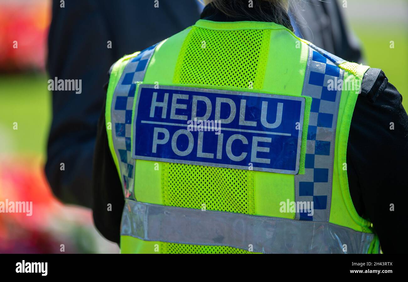 A police officer looks on hi-res stock photography and images - Alamy