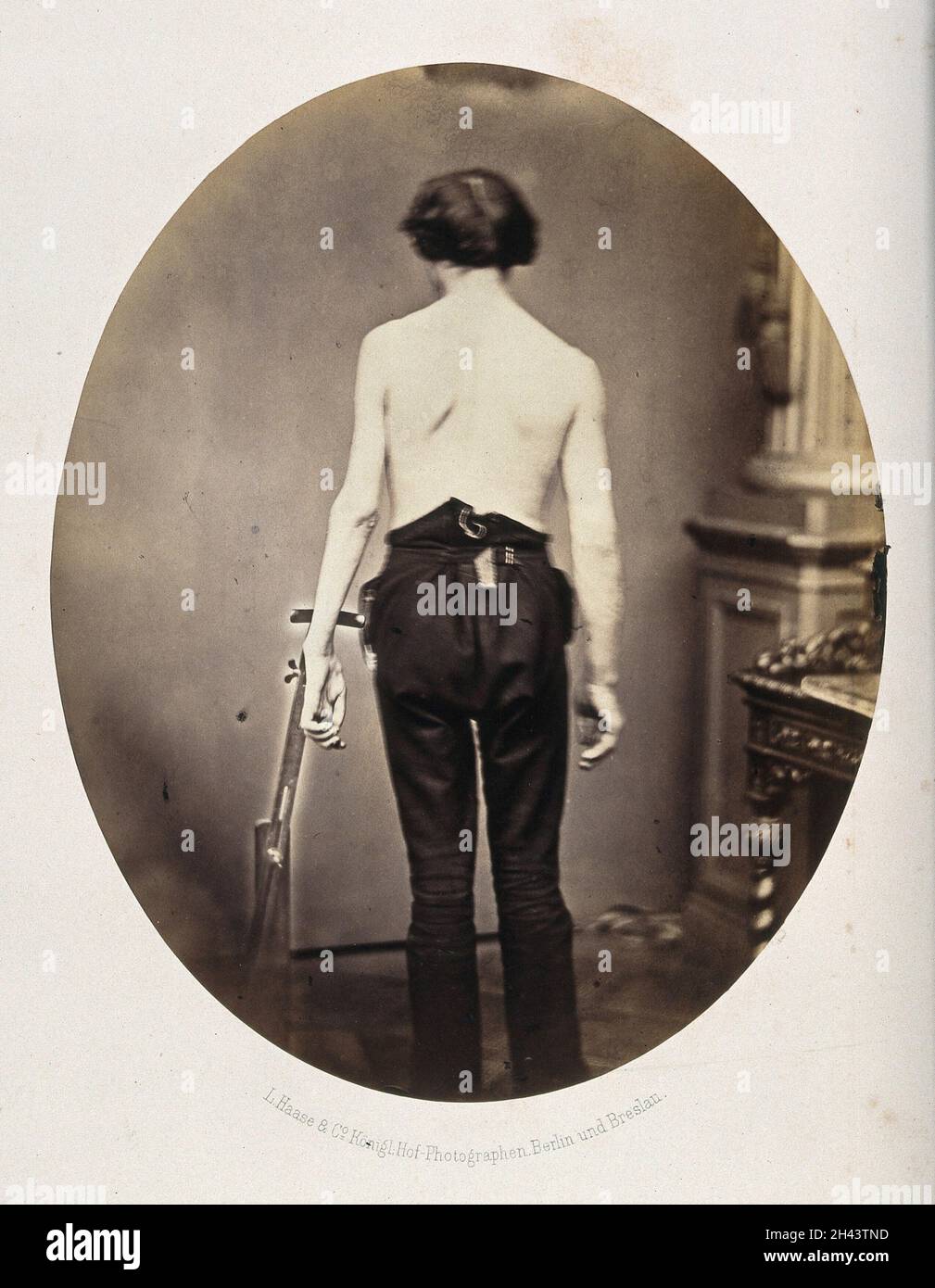 Unclothed man hi-res stock photography and images - Alamy