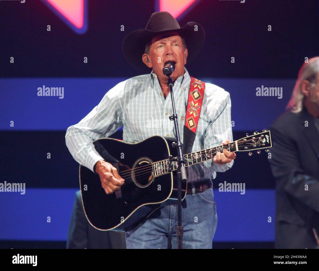 George strait 2021 hi-res stock photography and images - Alamy