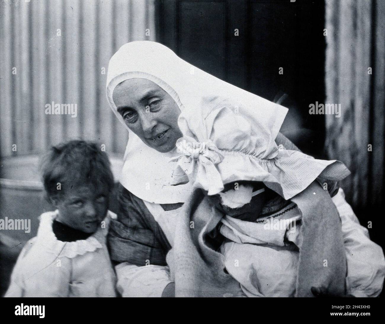 Gloucester smallpox epidemic, 1896: Elsie Clutterbuck (right), a ...