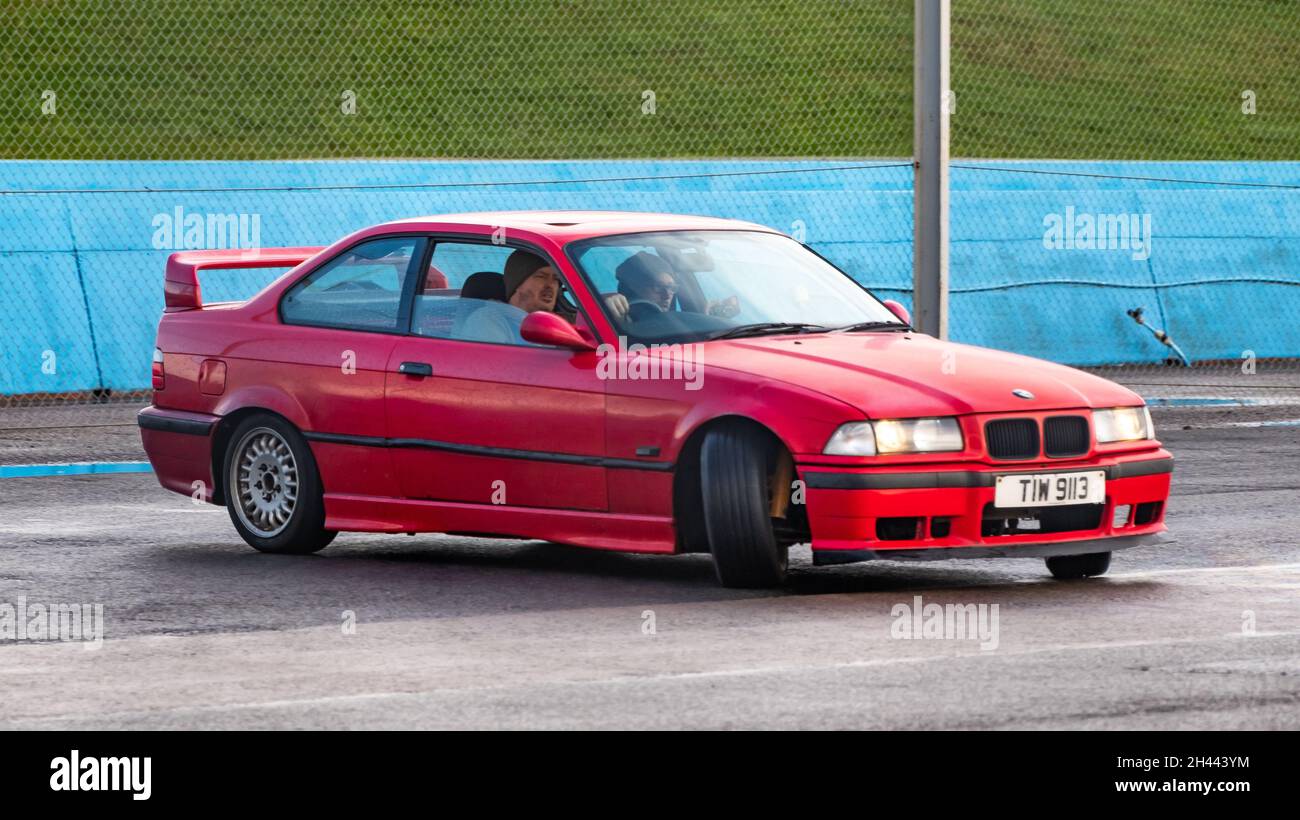 Classic rear wheel drive series 3 BMW drifting at the Flame & Thunder ...