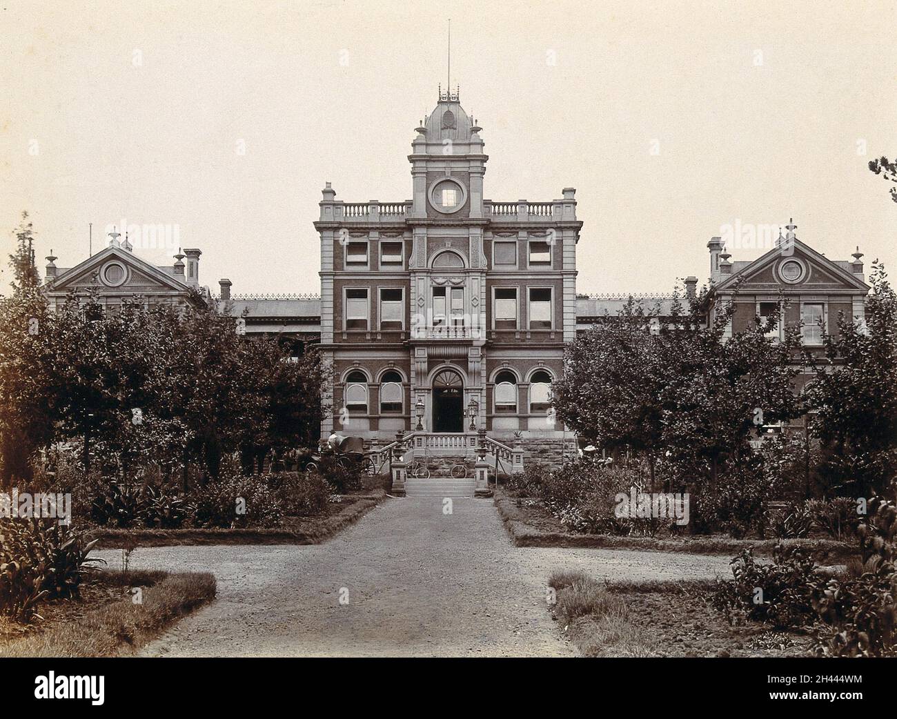 Johannesburg Hospital, South Africa: gardens and the front of the ...
