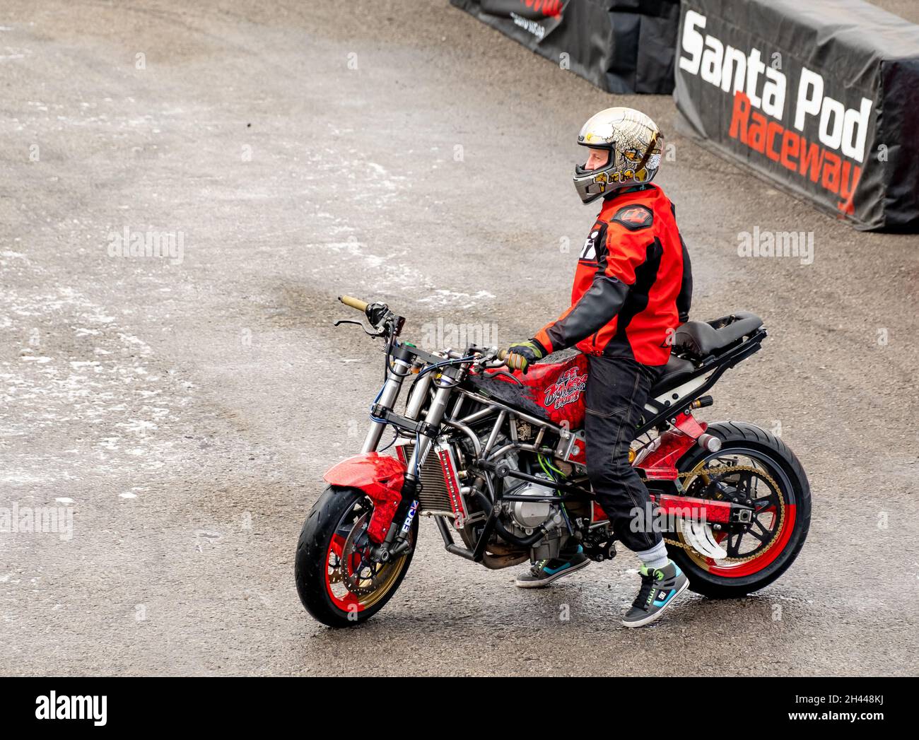 Lee Bowers, stunt bike rider, putting on a show at the Flame & Thunder ...
