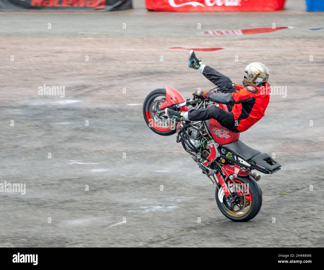 Lee Bowers, stunt bike rider, putting on a show at the Flame & Thunder ...