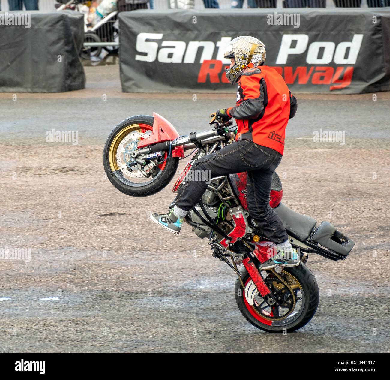 Lee Bowers, stunt bike rider, putting on a show at the Flame & Thunder ...