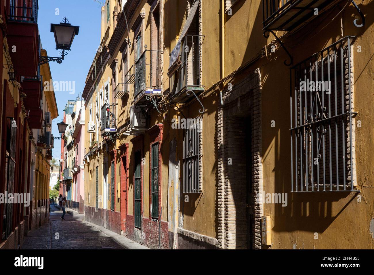 Street in triana seville hi-res stock photography and images - Alamy