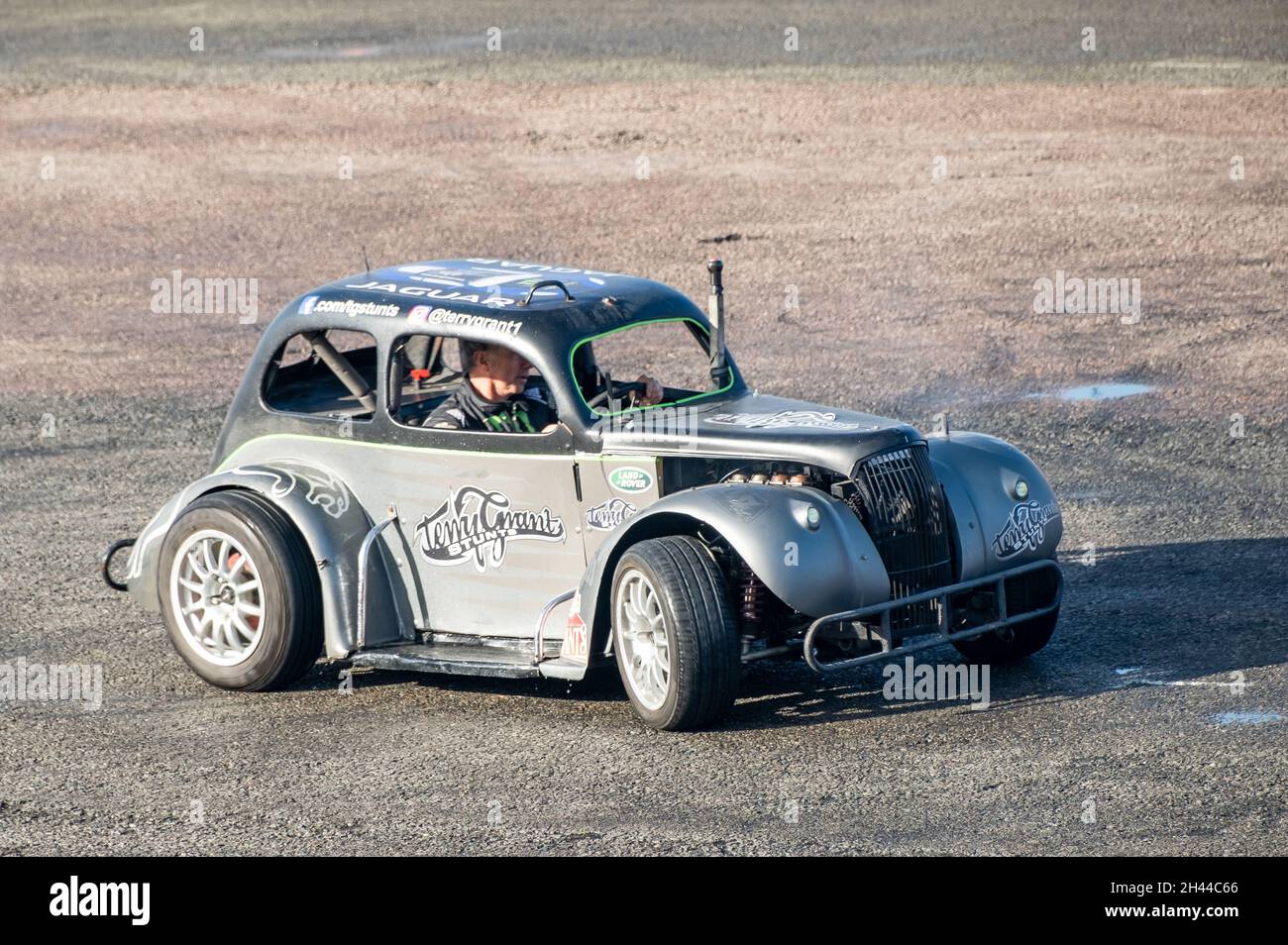 Terry grant stunt hi-res stock photography and images - Alamy