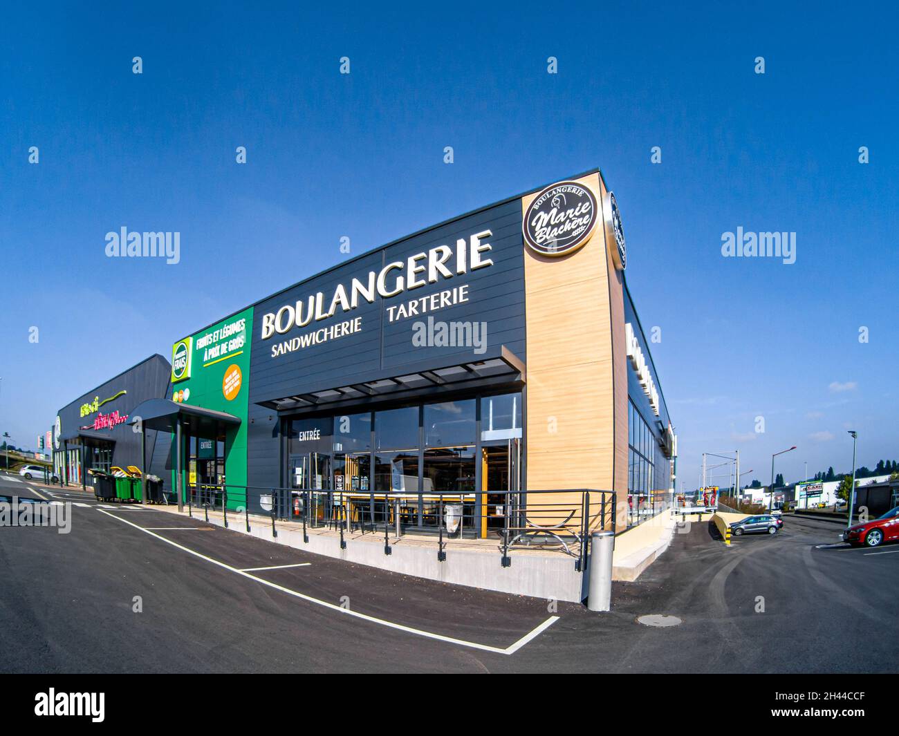 LE MANS, FRANCE - Sep 26, 2021: A big bread factory store logo of the ...