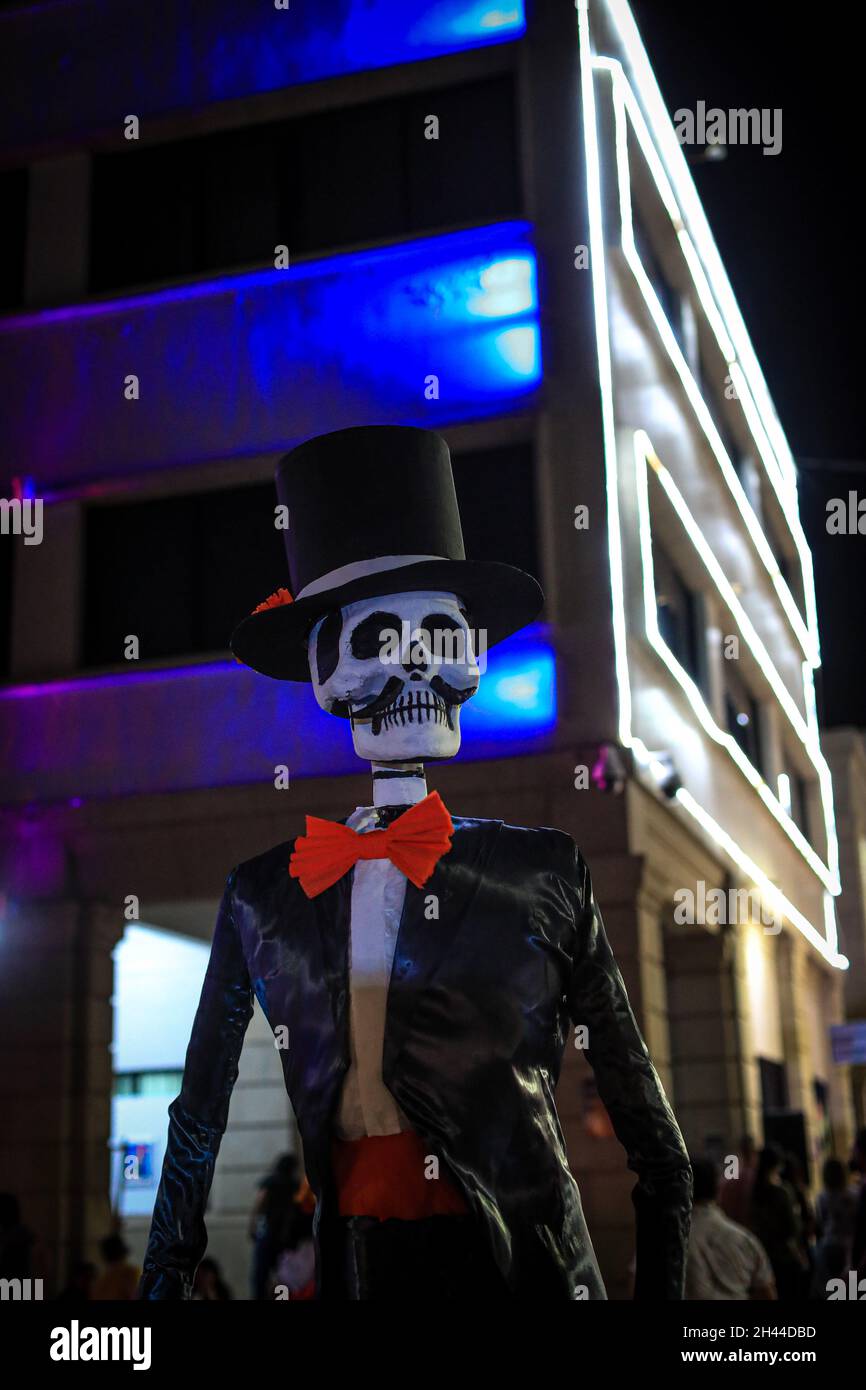 La calavera catrin hi-res stock photography and images - Alamy